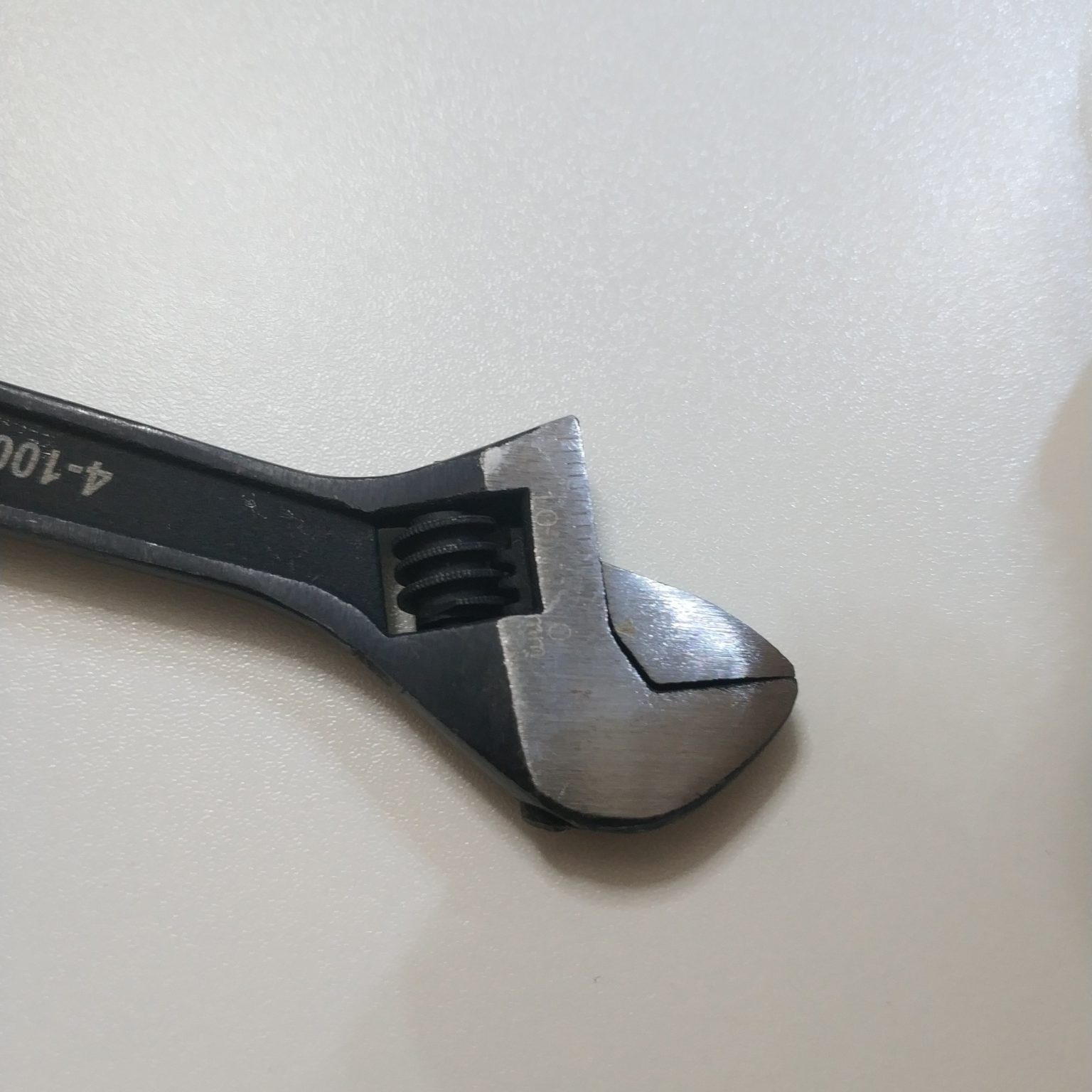 もんきいれんち、名前の由来はおさるなの？｜寒いギャグを言う人間のこと | もんきいさいと